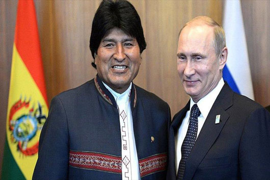 Rusia y Bolivia firman un acuerdo de cooperación militar