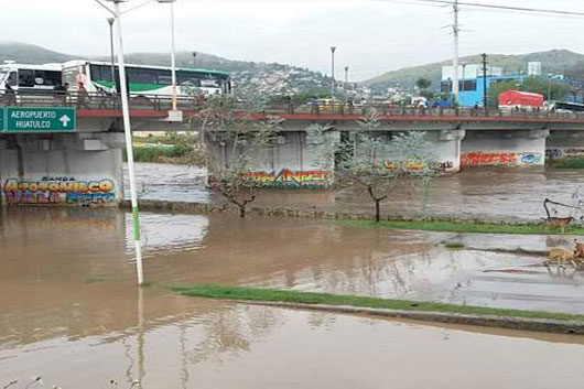 Conagua supervisa niveles de ríos en Oaxaca